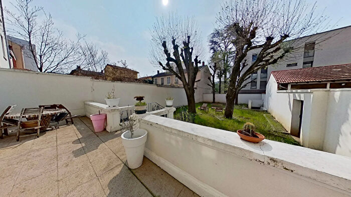 Maison 11 pièces à vendre - Lyon 8ème, Monplaisir