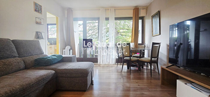 Appartement à vendre - La Tronche - 3 pièces - 2 chambres