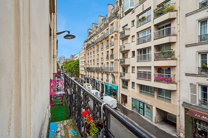 Appartement 3 pièces à Paris 15ème, Violet, Commerce, à vendre