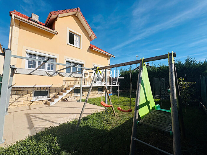 Maison 6 pièces à Chanteloup-les-Vignes, à vendre