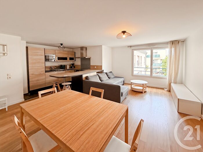 Appartement 3 pièces à Villejuif, Gripons, Pasteur, à louer