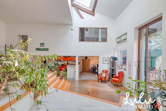 Appartement à vendre - Lyon e , Vaise, Rochecardon - 6 pièces - 4 chambres