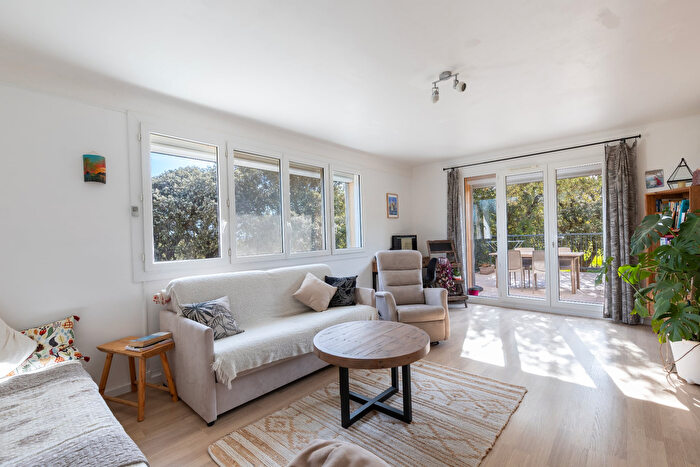 Appartement à vendre - Le Thor - 5 pièces - 4 chambres