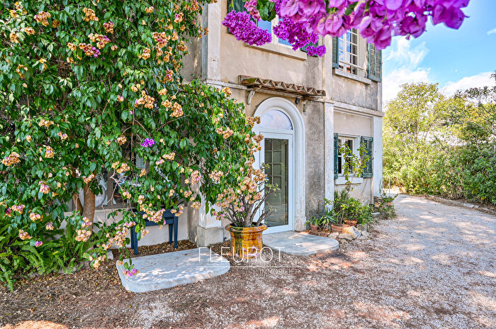 Maison à vendre - La Ciotat, Sainte-Marguerite - 7 pièces - 4 chambres
