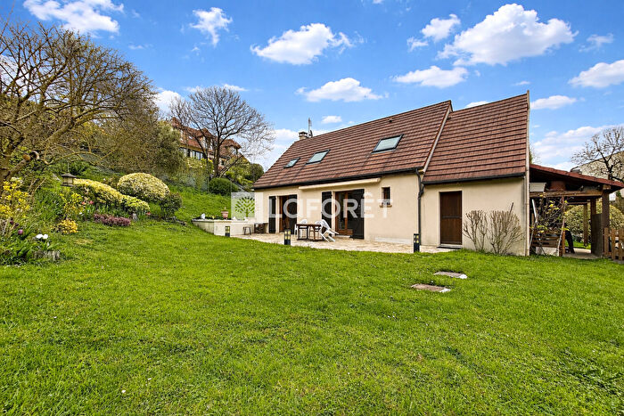Maison 6 pièces à Ormesson-sur-Marne, à vendre