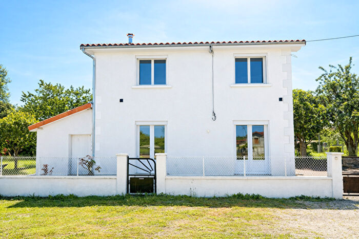 Maison 8 pièces à vendre - Exideuil