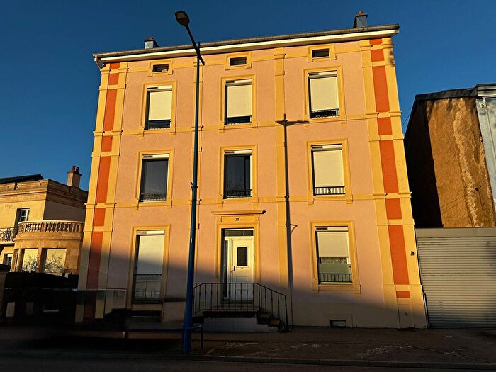 Appartement à louer - Thaon-les-Vosges - 2 pièces - 1 chambre