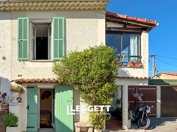 Maison à vendre - Cagnes-sur-Mer, Les Colettes - 4 pièces - 3 chambres
