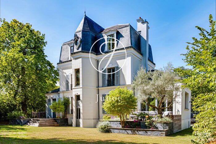 Maison 8 pièces à vendre - Le Vésinet, Coeur de Ville