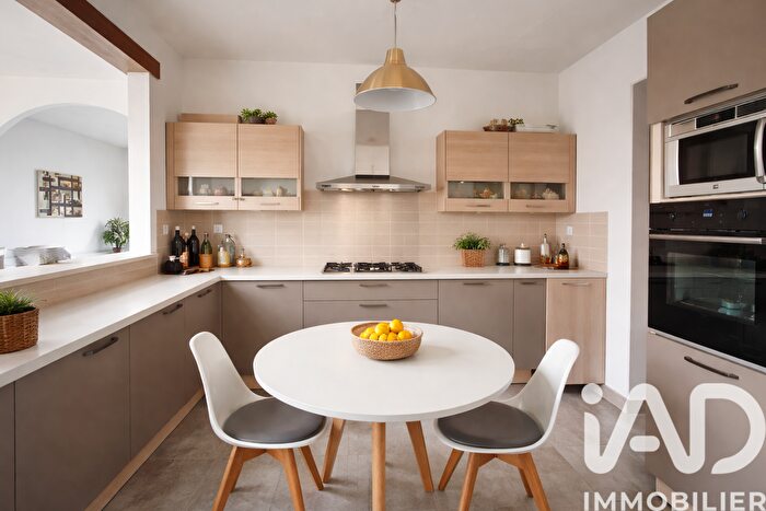 Maison à vendre - Mont-Saint-Martin - 8 pièces - 5 chambres