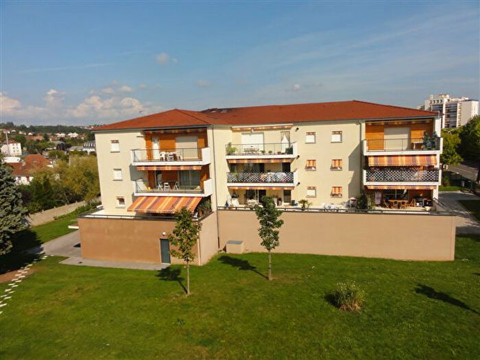 Appartement à louer - Le Creusot, Sud Est - 4 pièces - 3 chambres