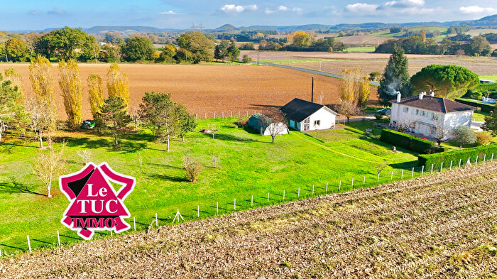 Maison à vendre - Dausse - 8 pièces - 4 chambres