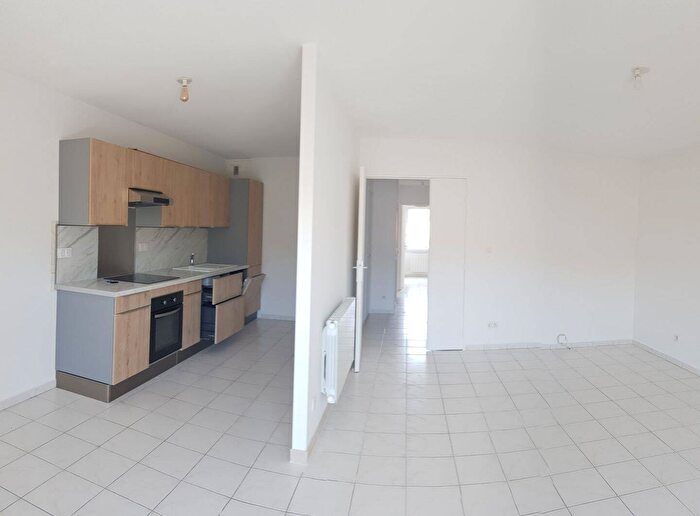 Appartement à louer - Pélissanne - 3 pièces - 2 chambres