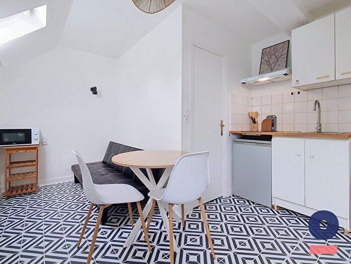 Appartement 1 pièce à Général de Gaulle-Vélodrome-Baillets, Albert, à louer