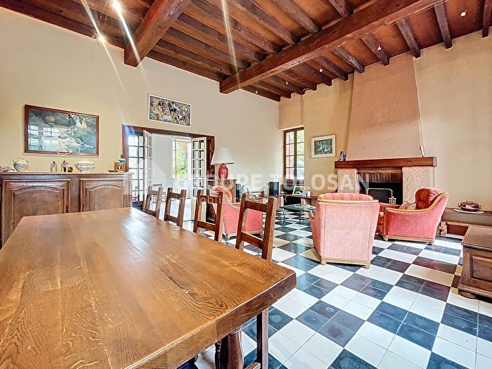 Saint-Paul-Cap-de-Joux : Maison 8 pièces à vendre
