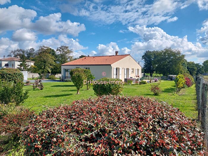 Maison à vendre - Corme-Écluse - 4 pièces - 3 chambres
