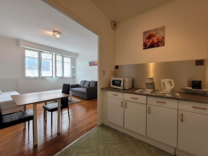 Appartement à louer - Pau - 1 pièce