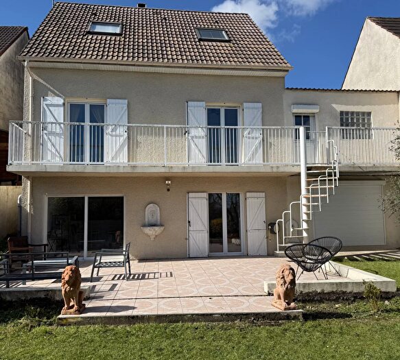 Maison à vendre - Coulommiers, Chemin de Fer - 7 pièces - 5 chambres