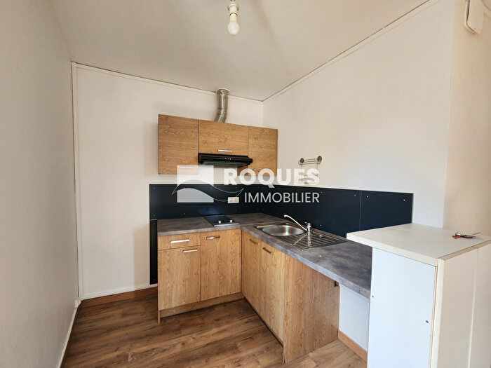 Appartement à louer - Lodève - 3 pièces - 2 chambres