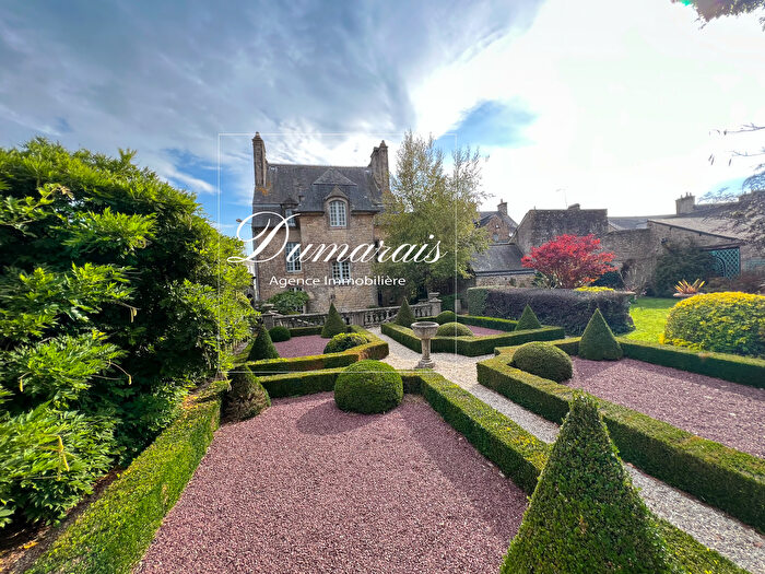 Maison 10 pièces à Valognes, à vendre