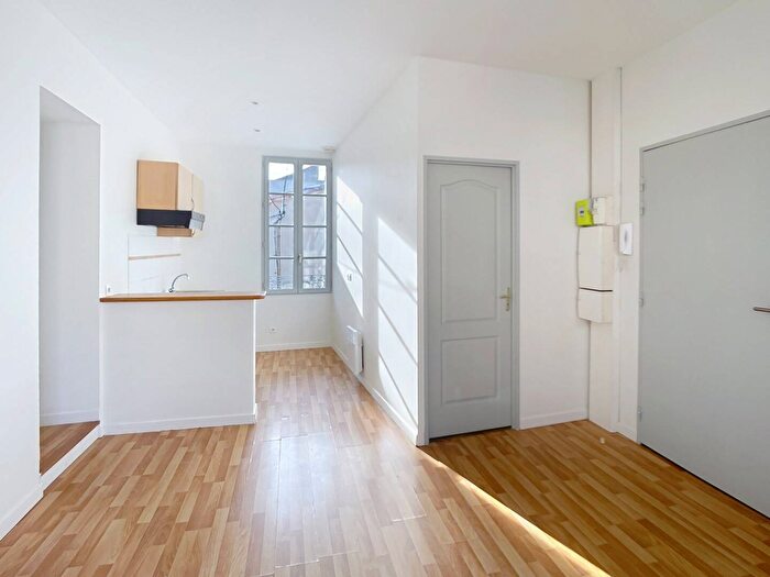 Appartement à louer - Magnanen-Teinturiers, Avignon - 3 pièces - 2 chambres