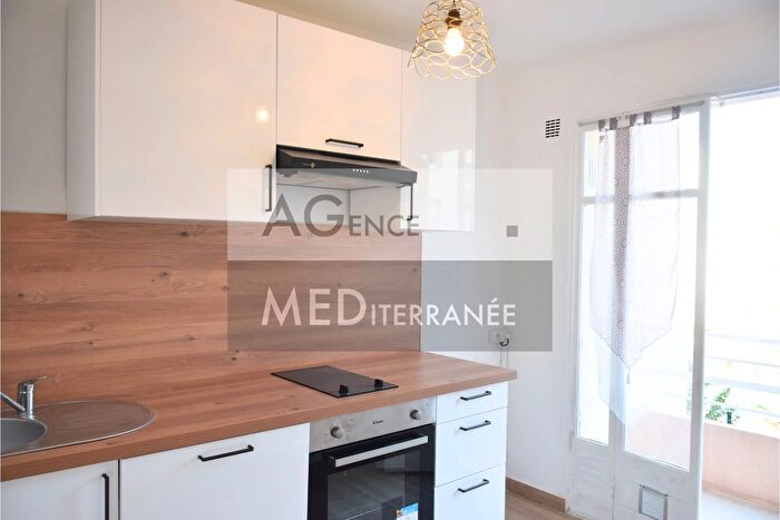 Appartement à louer - Antibes - 2 pièces - 1 chambre