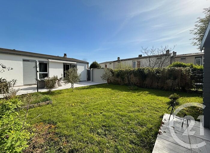 Maison à vendre - Boussy-Saint-Antoine - 4 pièces - 3 chambres