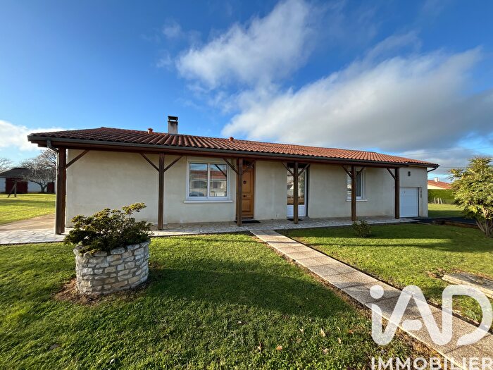 Maison à vendre - Genouillac - 5 pièces - 3 chambres