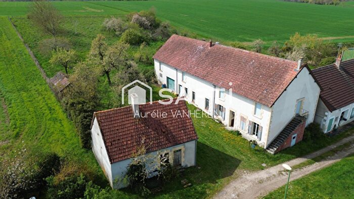 Saint-Martin-sur-Nohain : Maison 4 pièces à vendre