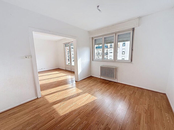 Appartement à vendre - Thionville, La Militaire - 4 pièces - 2 chambres