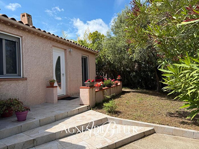 Maison 4 pièces à Bages, à vendre