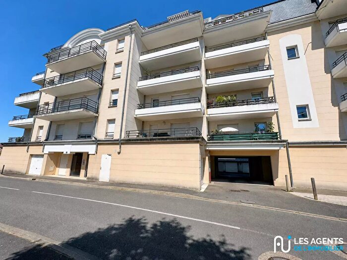 Appartement 3 pièces à vendre - Orléans, Soleil Levant, Champ de Mars