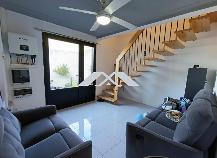 Maison 5 pièces à vendre à Saint-Louis, La Rivière, Ouaki