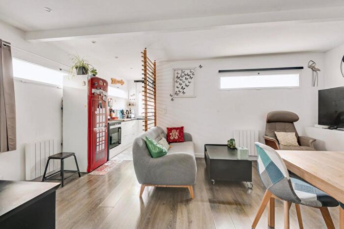 Appartement à vendre - Puteaux, Bergères Moulin - 3 pièces - 2 chambres