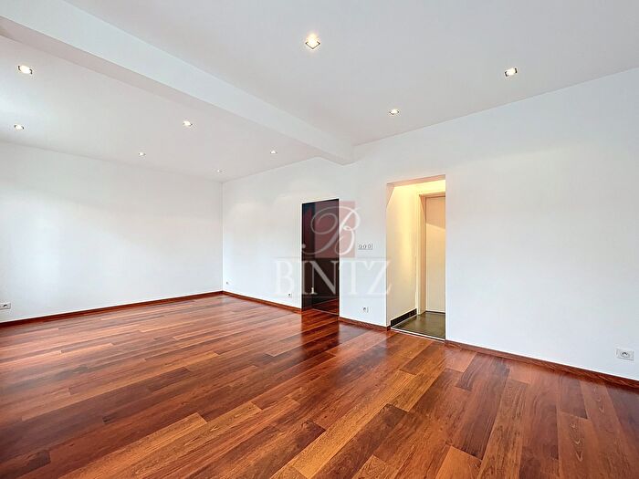 Appartement à louer - Strasbourg, Wacken - 2 pièces - 1 chambre