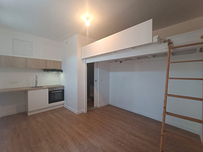 Beaumont-sur-Oise : Appartement 1 pièce à louer