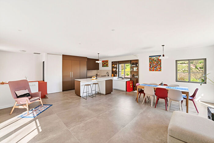 Maison à vendre - Poleymieux-au-Mont-dOr - 5 pièces - 3 chambres