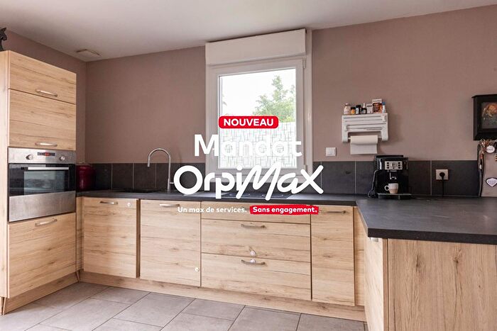 Lens, Est : Maison 4 pièces à vendre