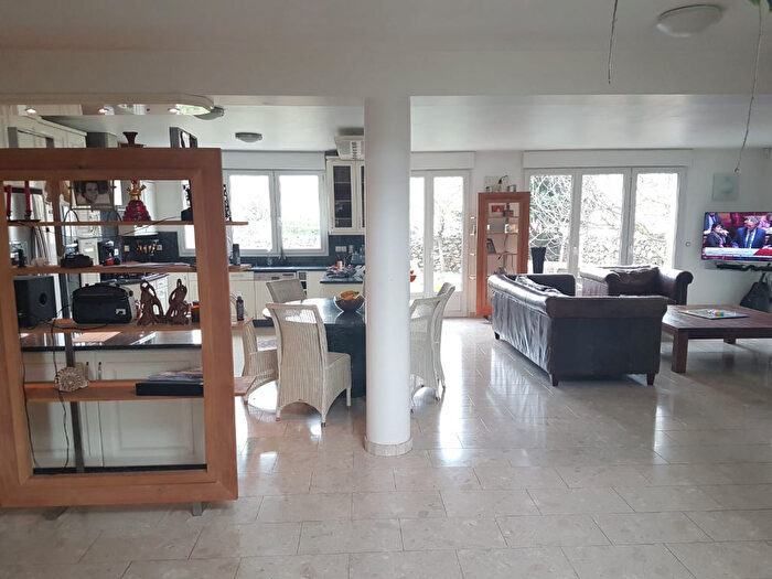 Maison à vendre - Ris-Orangis, Mairie, Hameaux - 8 pièces - 5 chambres