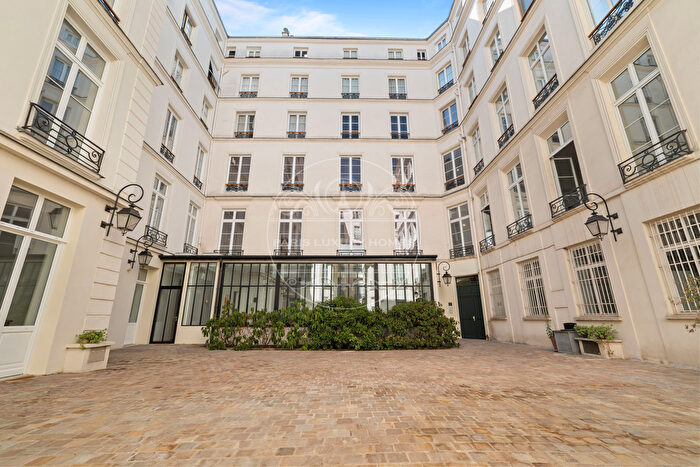 Paris 1er, Palais Royal : Appartement 4 pièces à vendre