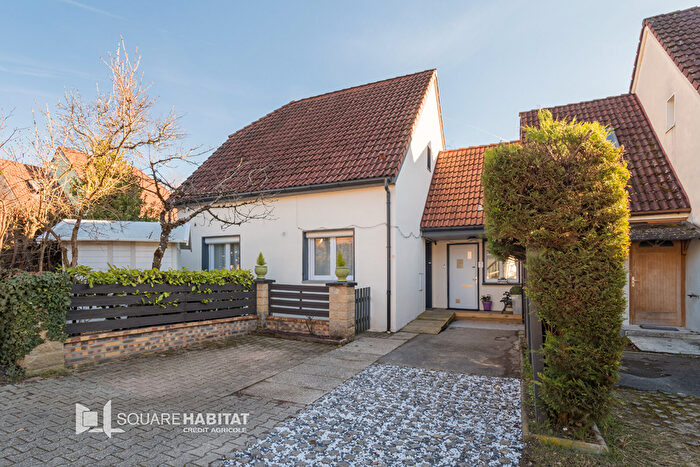 Maison à vendre - Ville-la-Grand - 5 pièces - 4 chambres