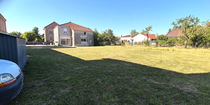 Maison 10 pièces à vendre à Éclaron, Éclaron-Braucourt-Sainte-Livière