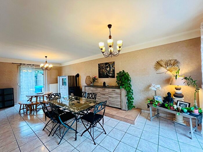 Maison 6 pièces à Annemasse, Vernand, à vendre