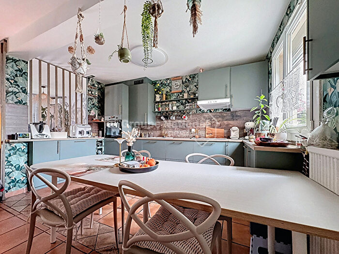 Maison à vendre - Istres, Méditerranée - 4 pièces - 3 chambres