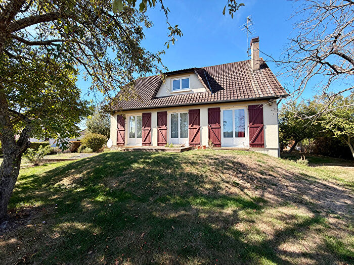 Maison 6 pièces à vendre à Sylvains-les-Moulins