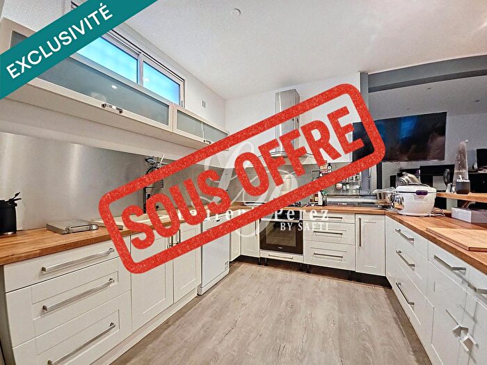 Appartement à vendre - Lunel, Route de Nïmes - 5 pièces - 4 chambres