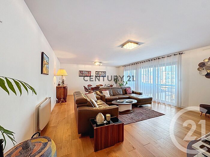 Appartement à vendre - Choisy-le-Roi, Centre-ville, Parc Prairie, Hautes Bornes - 5 pièces - 3 chambres