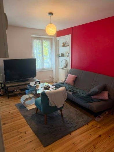 Autres quartiers et hameaux, Pont-Évêque - Appartement 3 pièces à louer