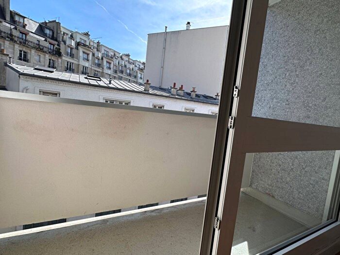 Appartement 1 pièce à Grandes Carrières-Clichy, Paris 18ème arrondissement, à louer