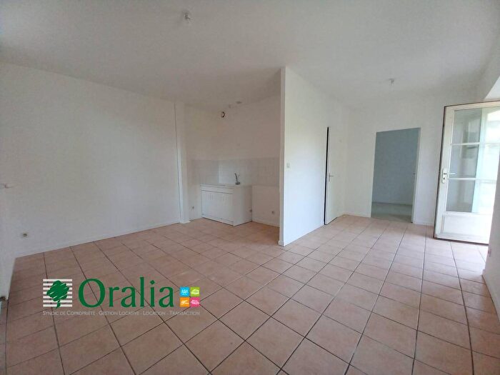 Sud, L'Arbresle - Appartement 2 pièces à louer